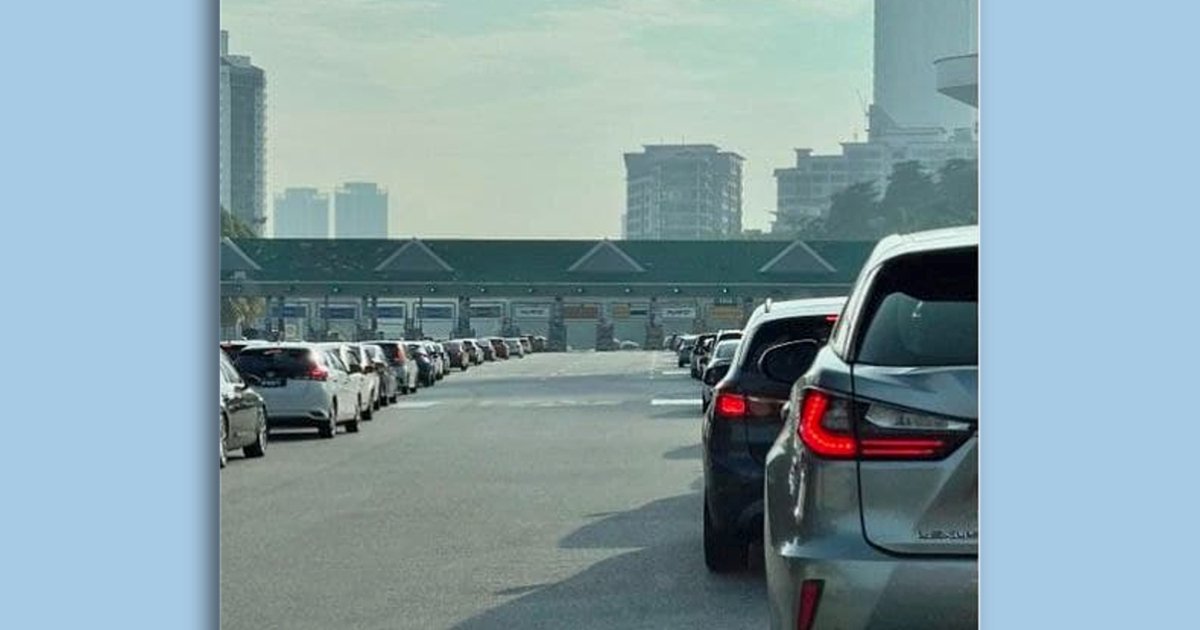 Drivers with Insufficient Touch ‘n Go E-Wallet Amount Holding Up ...